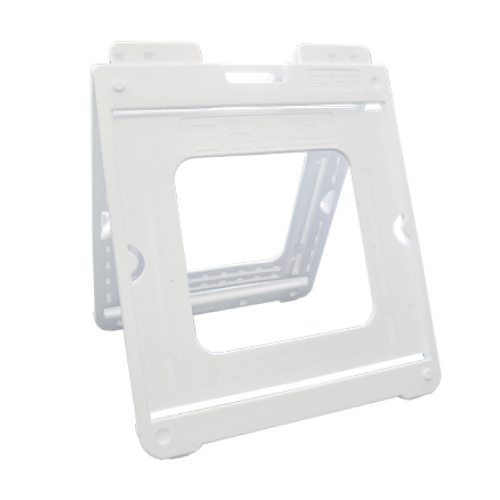 The Simpo Square White - Signicades Direct